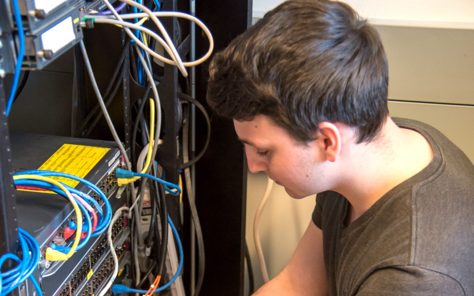 Technique en informatique - Sécurité et Réseaux - Collège Rosemont